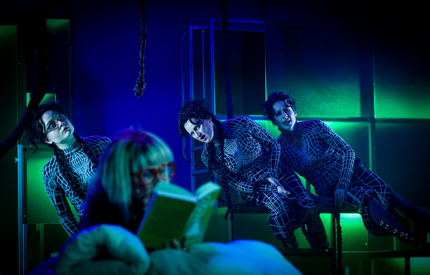 3 SCHWESTERN - Schauspielhaus Zürich